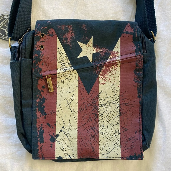 Robin Ruth | Bags | Robin Ruth Puerto Rico Flag Messenger Crossbody Bag ...